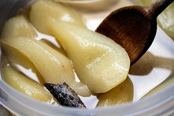 How to Poach Pears - David Lebovitz