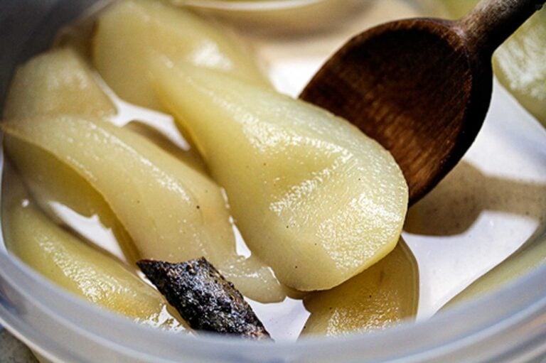 How to Poach Pears - David Lebovitz