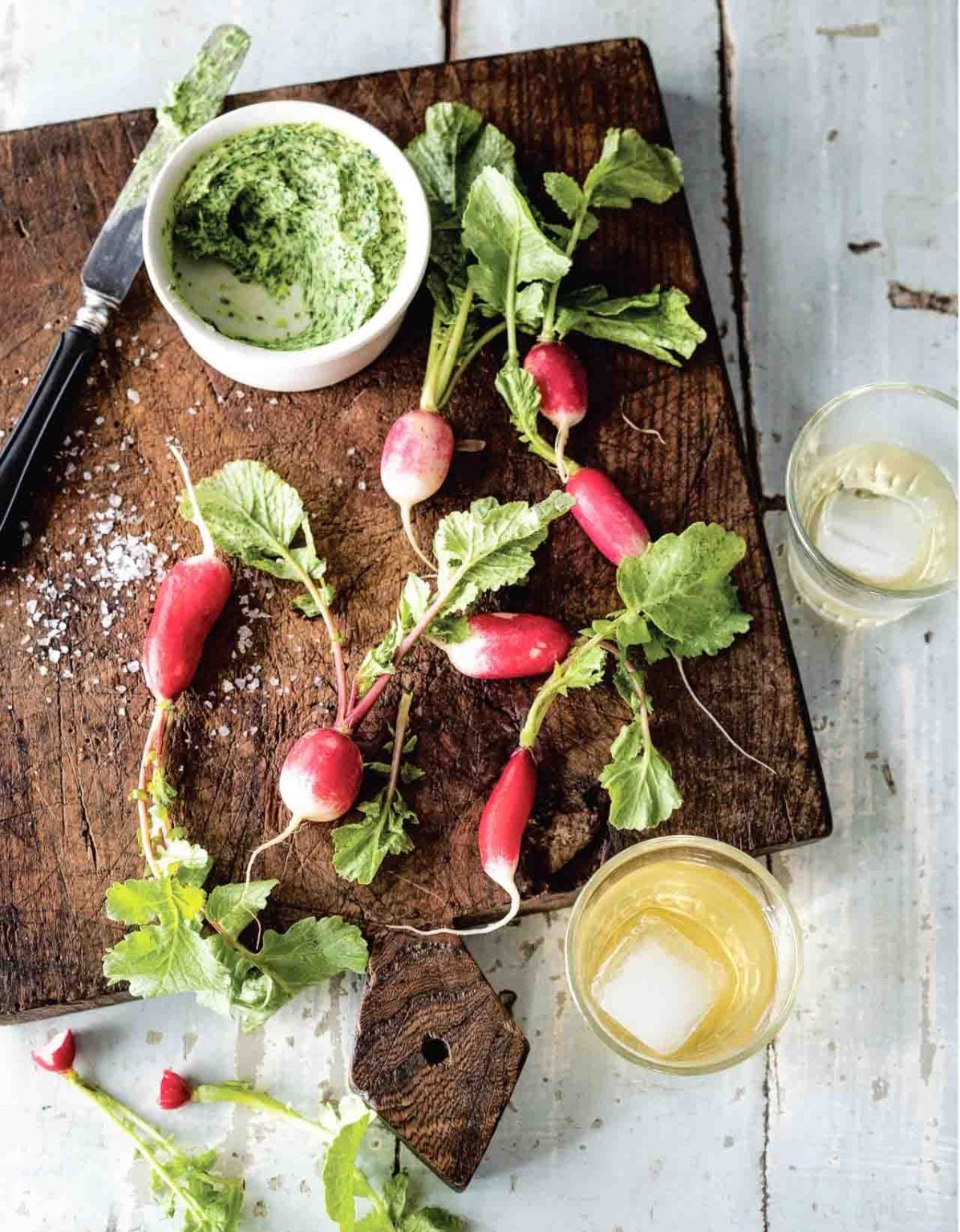 Drinking French: The iconic cocktails, aperitifs and cafe traditions of ...